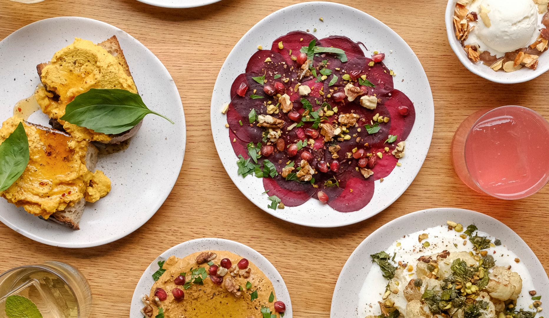 Flavour Bastards: 7 retter fra Nørrebros hippe, anmelderroste plantekøkken! - spar 145 kr