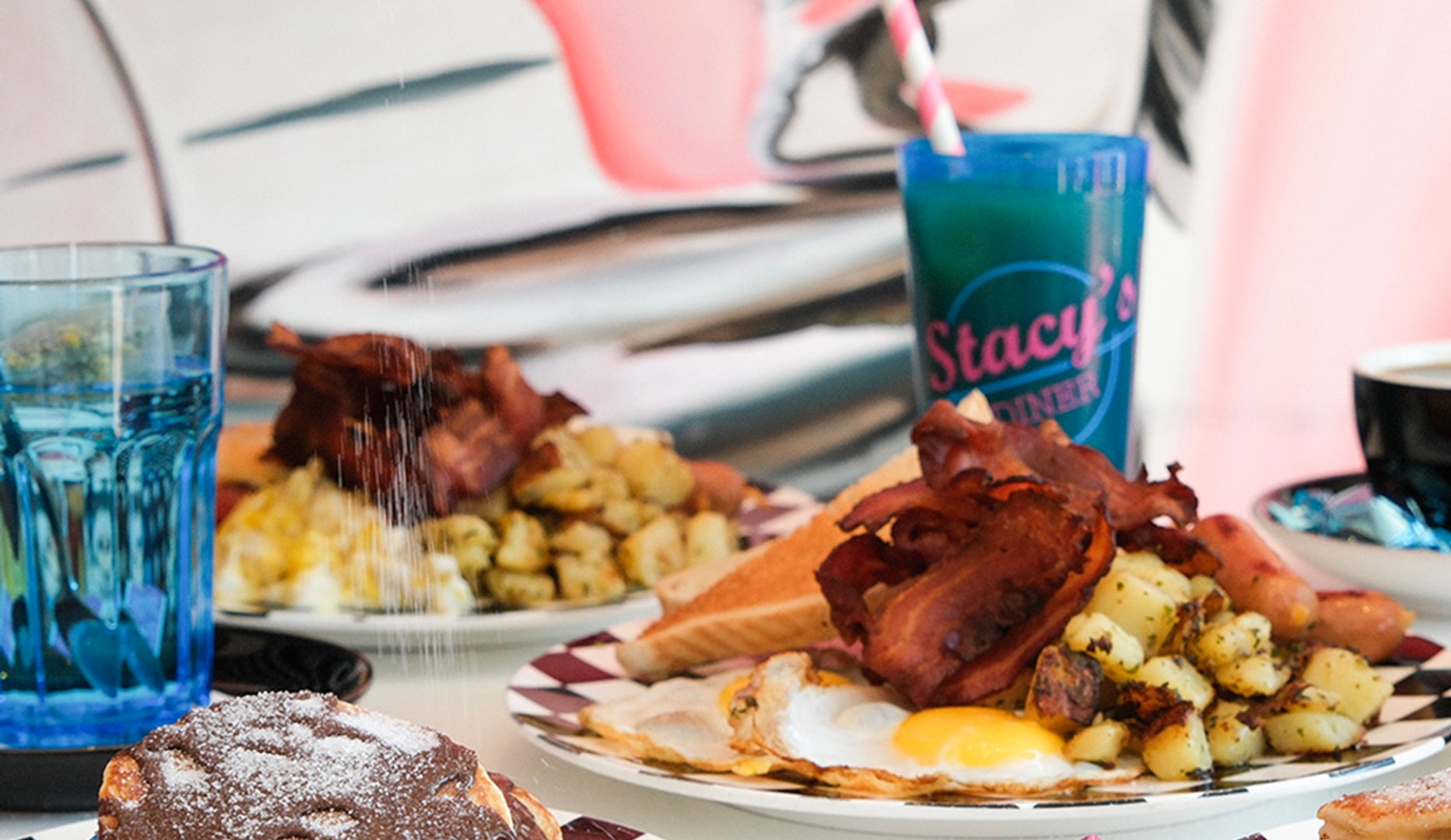 Brunch på Stacy's Diner - Spar 42 % - spar 71 kr - 2100 København Ø ...